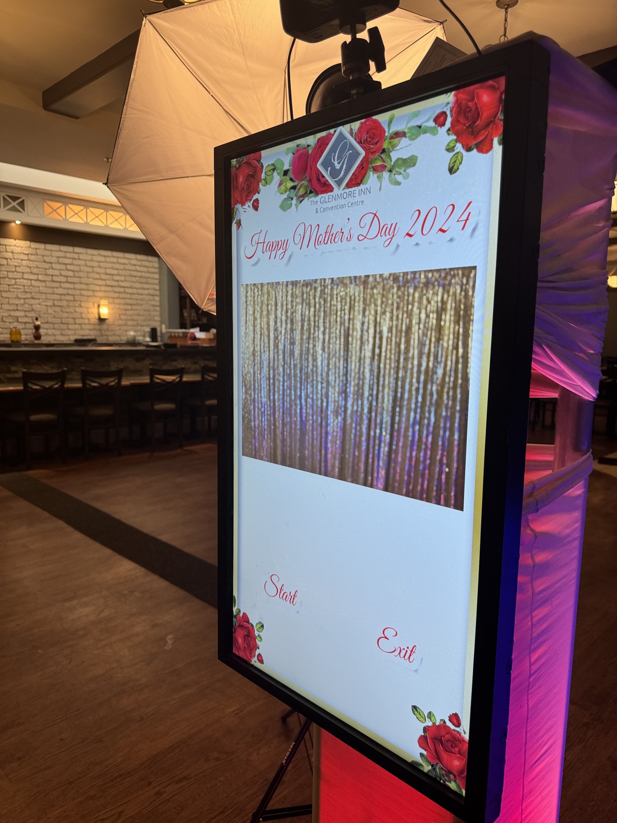 Photobooth - Sounds Unlimited DJ Services Calgary